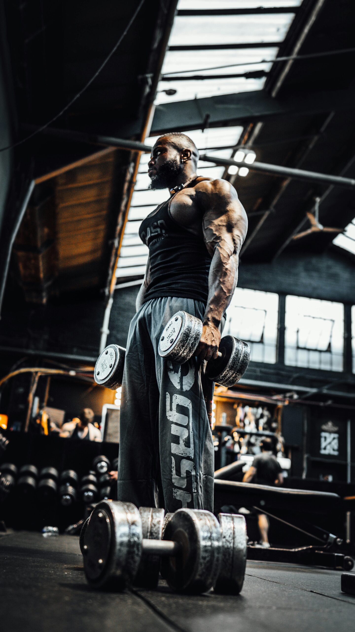 Building Lean Muscle: High Reps vs. Low Reps